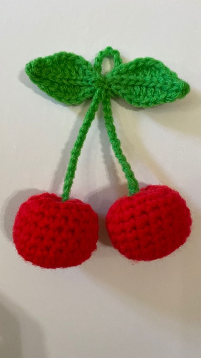 Crochet cherry – Step by Step Tutorial – Yarn and Fabric