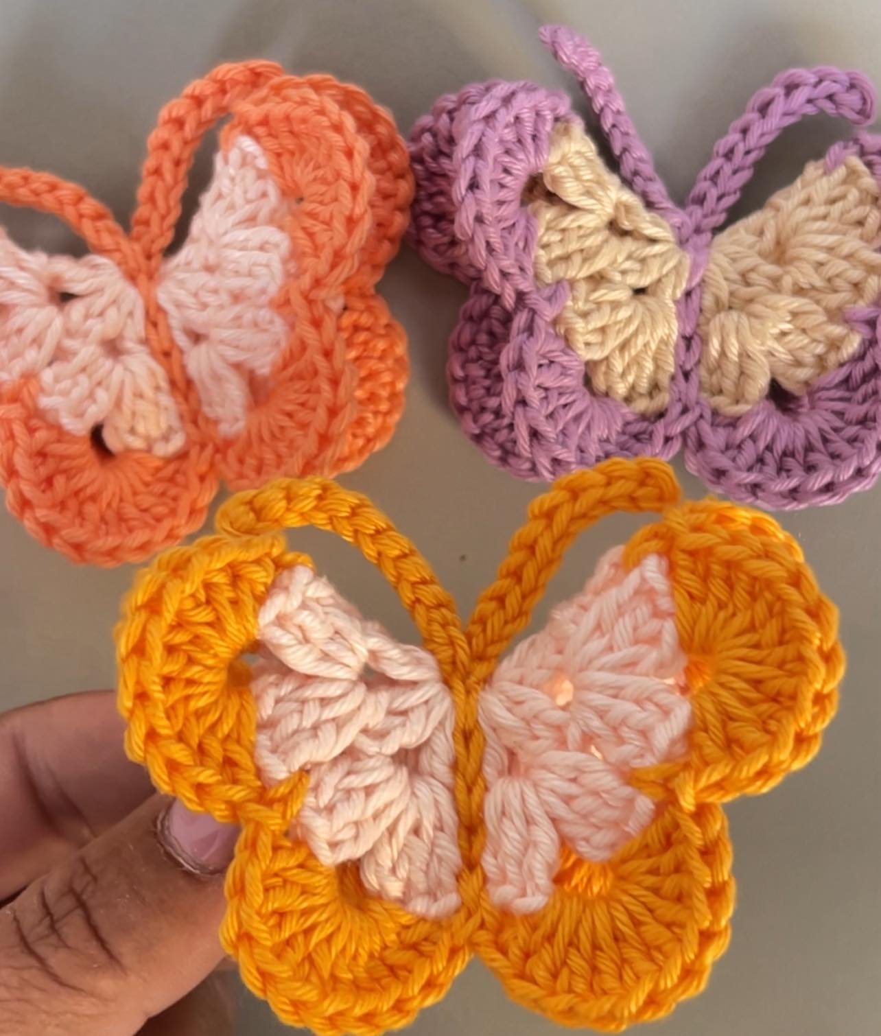 Quick and easy crochet butterfly – Step by Step Tutorial – Yarn and Fabric