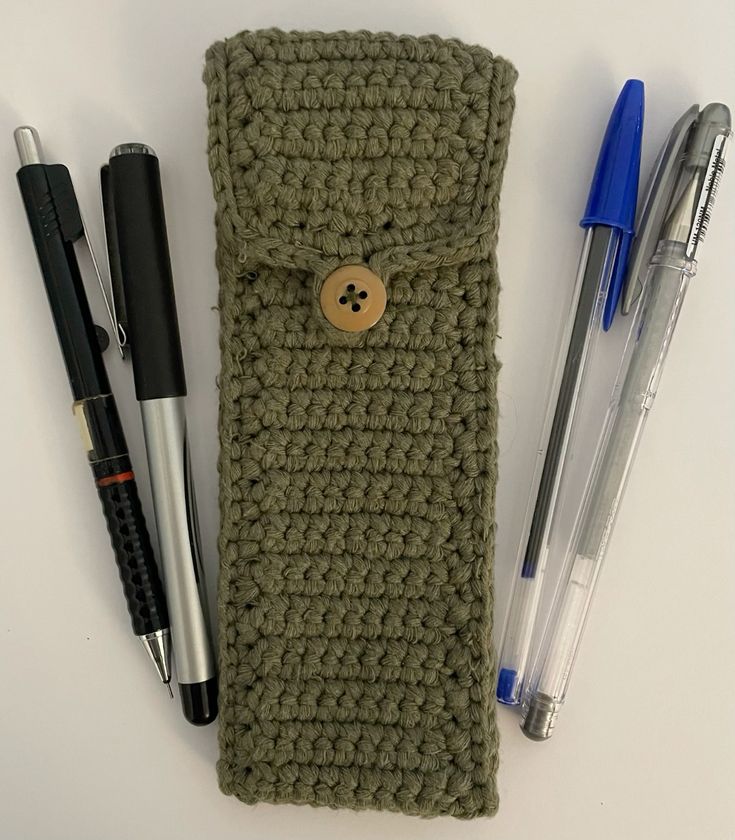 Crochet Case – Step by Step Tutorial – Yarn and Fabric