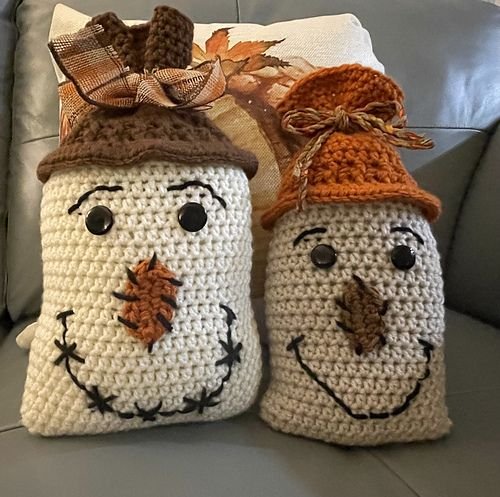 Handmade crochet scarecrow- Step by Step Tutorial – Yarn and Fabric