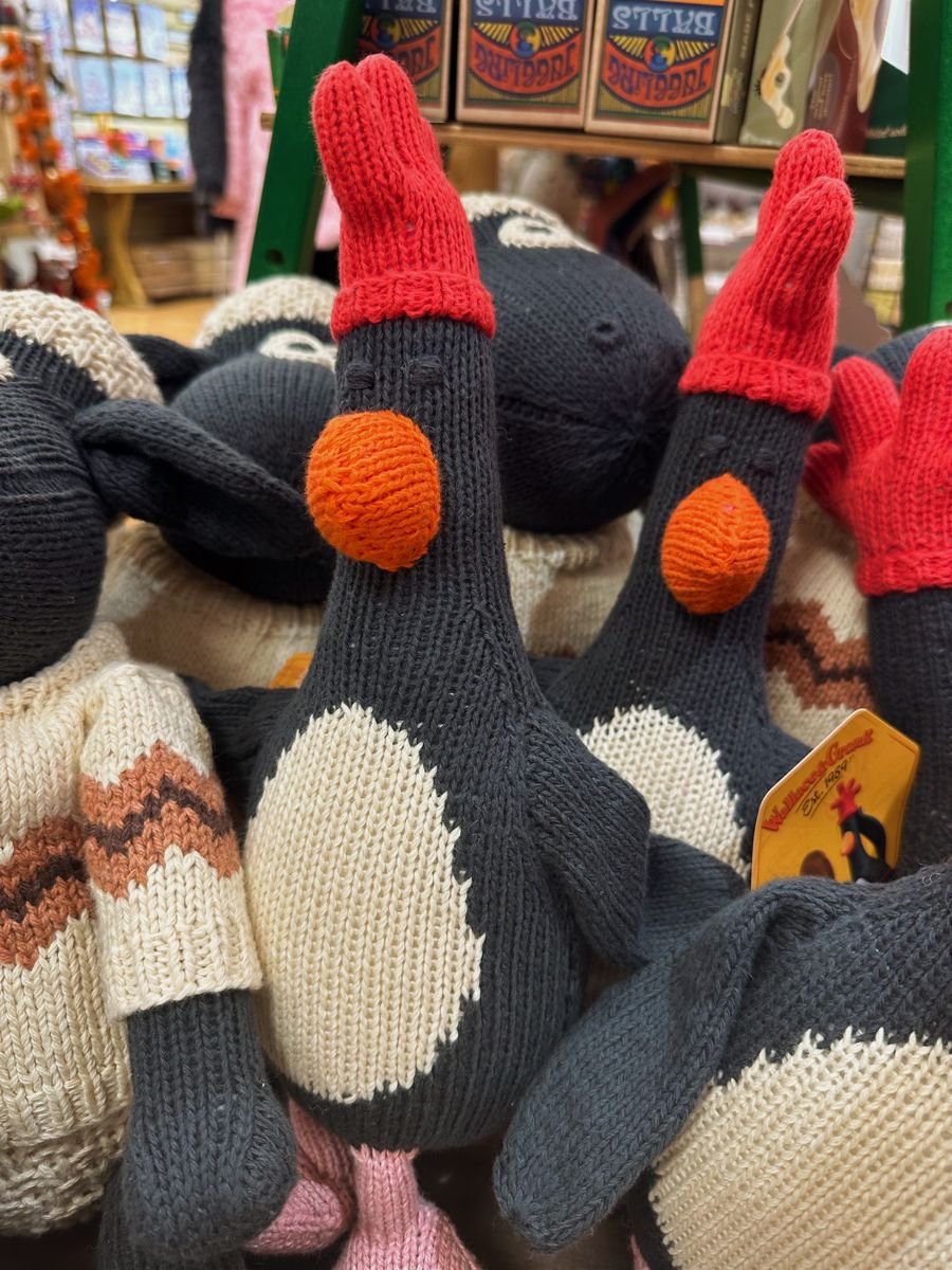 Crochet tutorial for McGraw Feathers plush toy – Yarn and Fabric